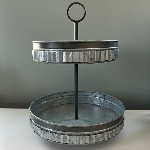 West Elm | Accents | Metal Farmhouse Tier Tray | Poshmark
